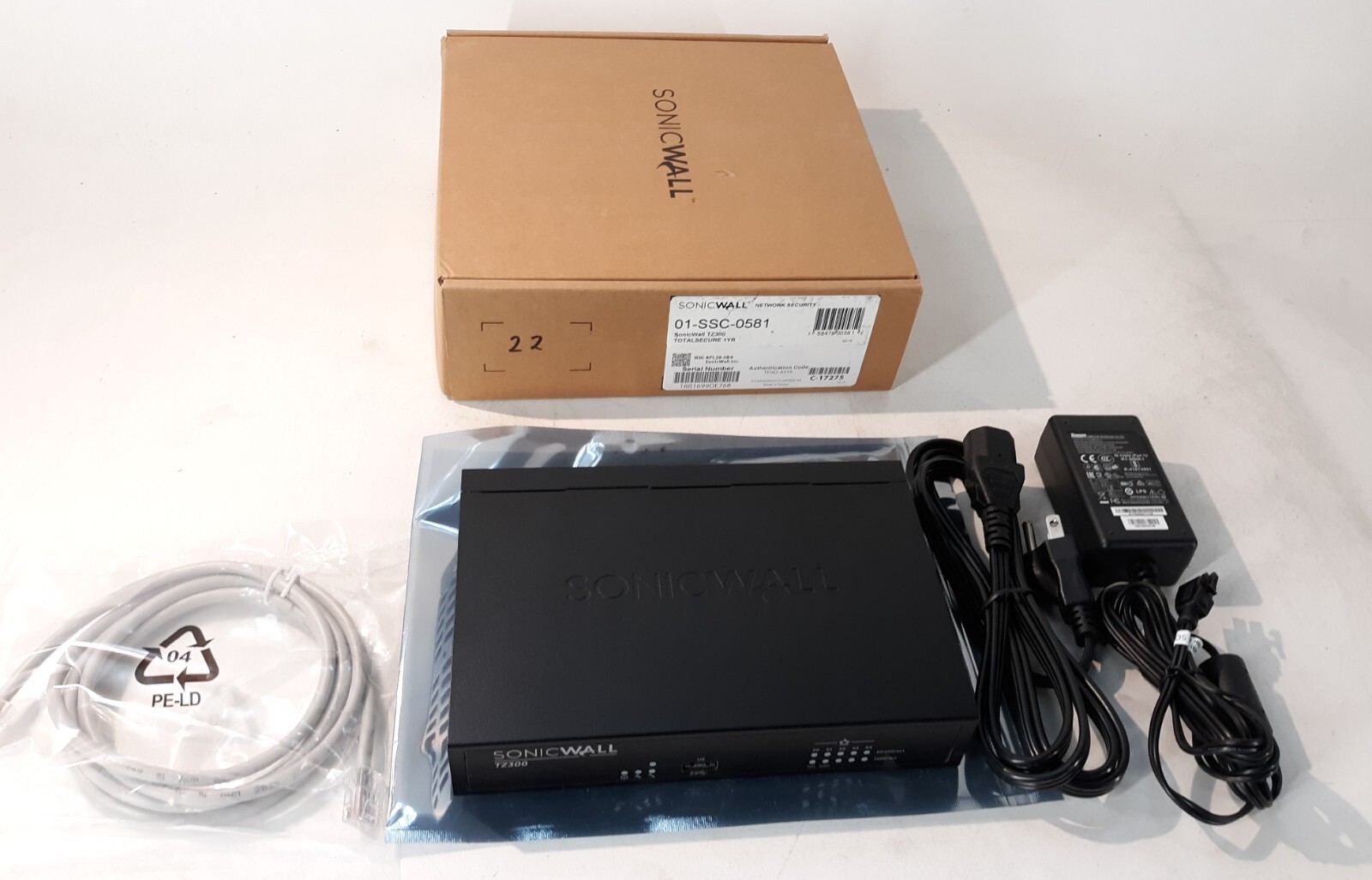 SonicWall TZ300 01-SSC-0581 Total Secure Security Appliance w/ AC ...