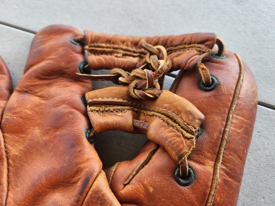 Vintage Spalding 150 Model Monte Pearson Baseball Glove Mitt. Late 1930 ...