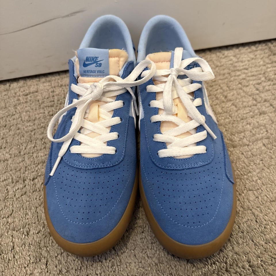 Nike SB Dunk Low Pro ISO in the "University Blue" colorway (FJ1674-401 ...