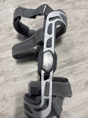 DONJOY OA 4titude Nano Knee Brace Large Left Medial OA Adjuster | eBay