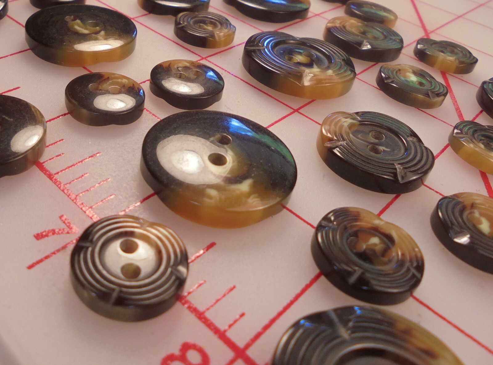 10 MED Vintage Buttons Tortoise Shell Effect Plastic Engraved 2 Hole 3/4" Italy | eBay