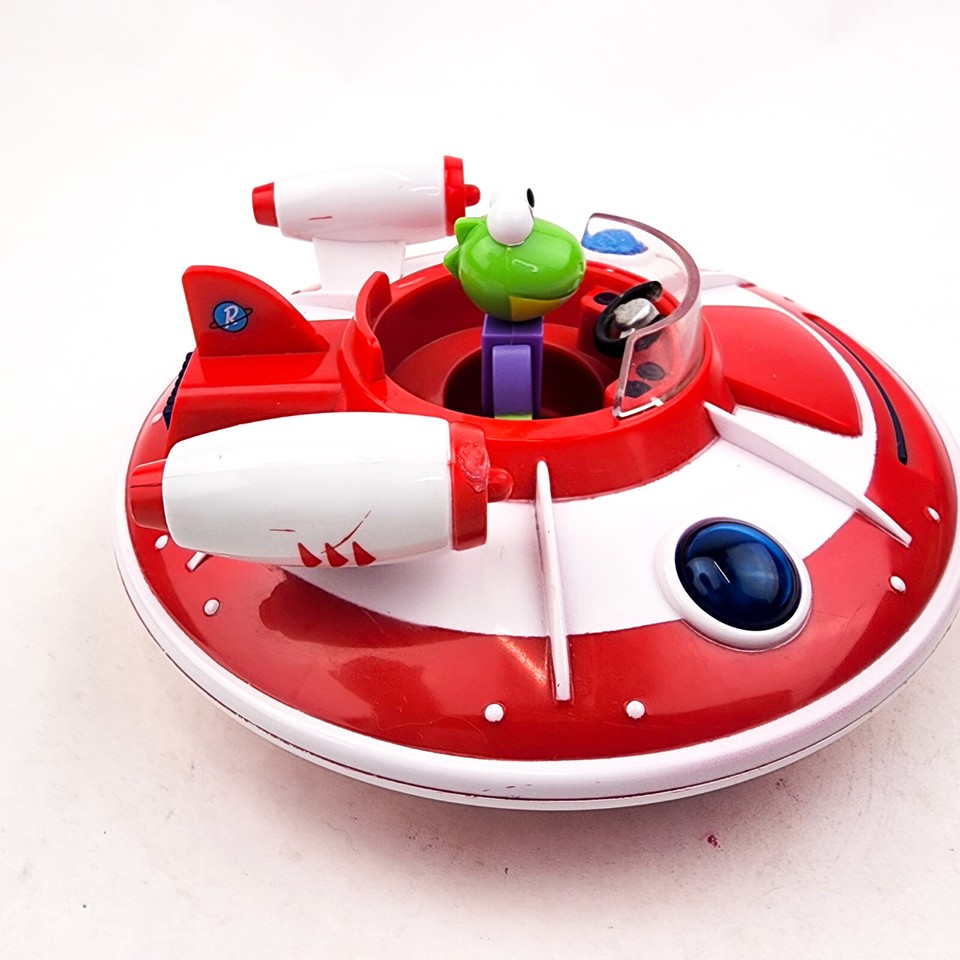 Ryans World Space Ship UFO Flying Saucer & Gus Figure Works Lights ...