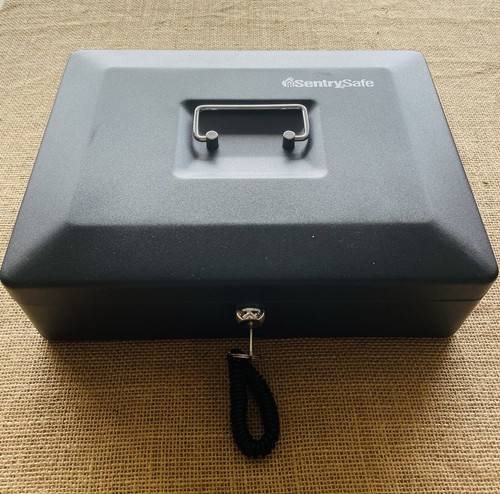 Sentry Safe Deluxe Cash Box DCB-1 | eBay