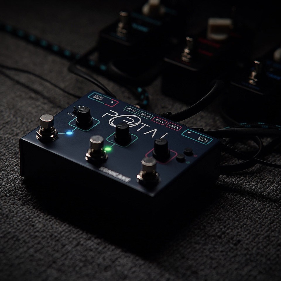 SONICAKE Portal Active Signal Mixer Analog Line Selector as ABY FX Loop ...