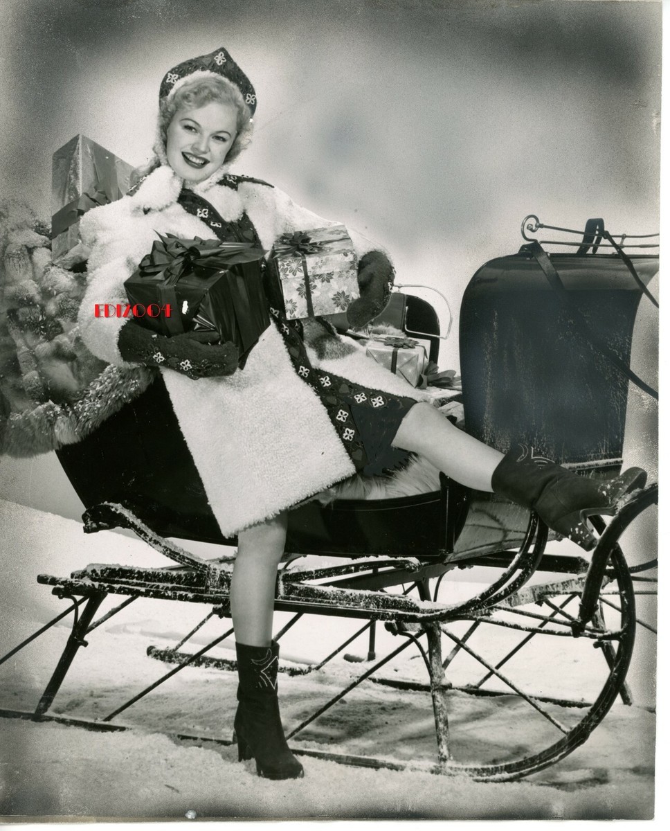 Twins June Haver