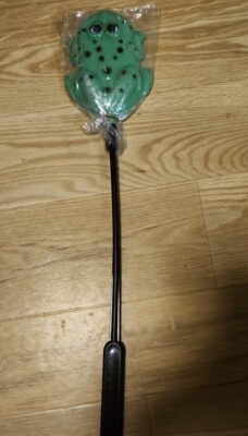 UNIQUE VINTAGE FROG FLY SWATTER 20" ODD UNUSUAL ITEM | eBay