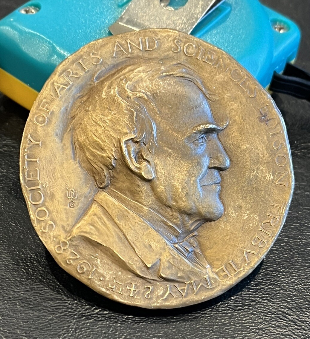 RARE 1928 SOCIETY OF ARTS AND SCIENCES EDISON TRIBUTE 2.5" MEDAL ...