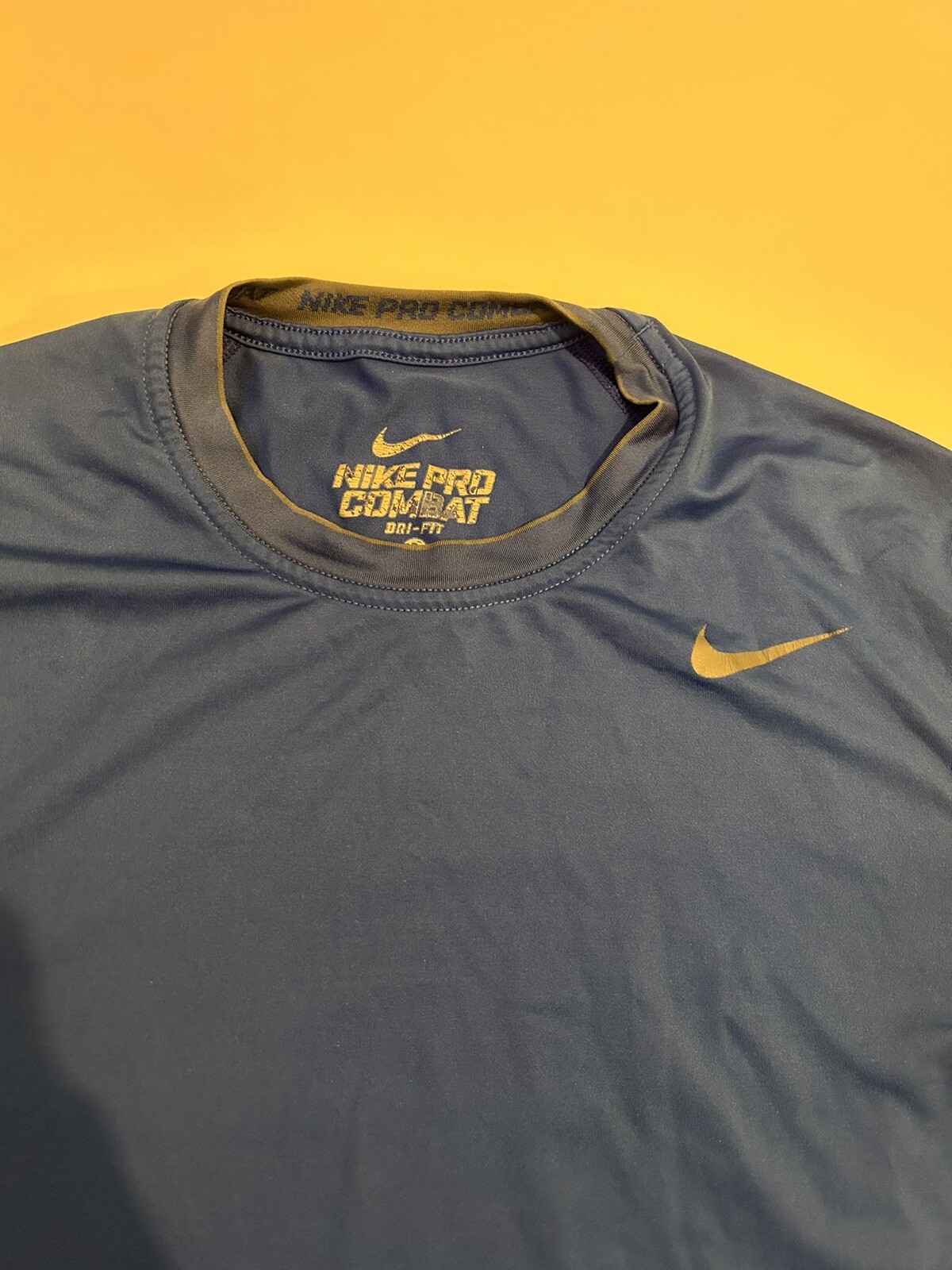 Nike Pro Combat Mens Fitted Shirt Size Medium Dri-Fit… - Gem