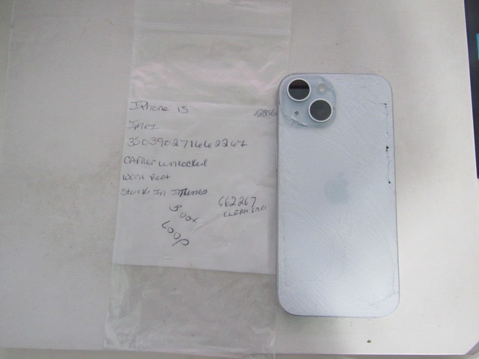 Apple iPhone 15, 128GB, White (Unlocked) Cracked Back, Clean IMEI ...