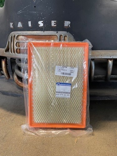 (1) New Genuine Mopar Filter Air OE 68386779AA - dealership same item ...