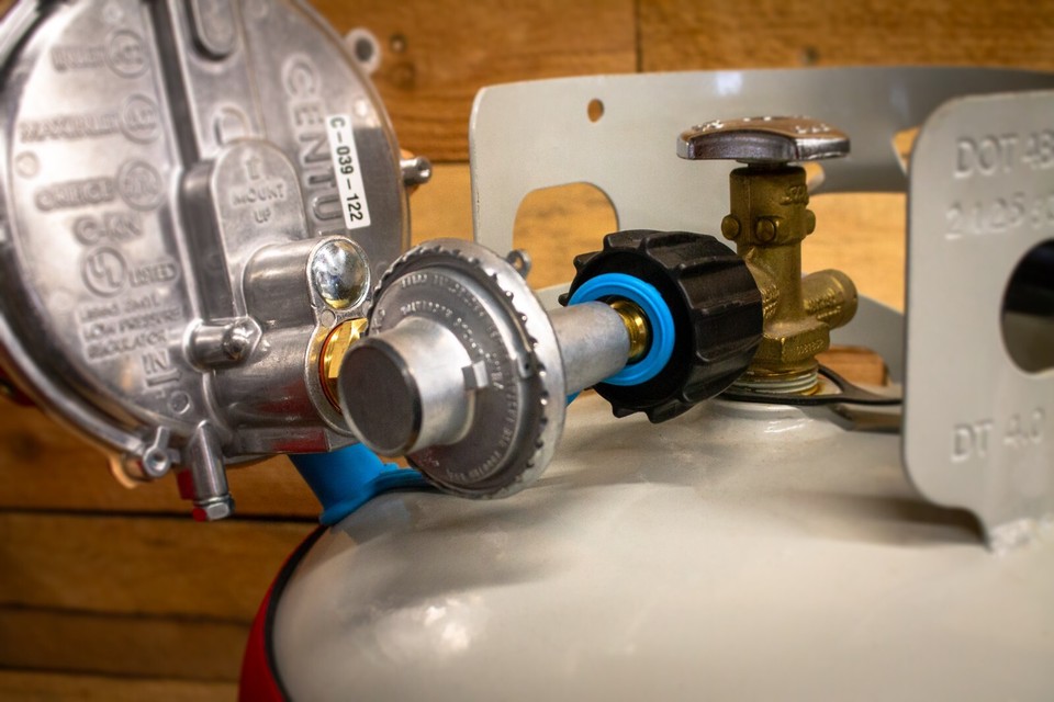 Hutch Mountain Honda EU2200i Generator Tri-Fuel Propane Conversion Kit ...