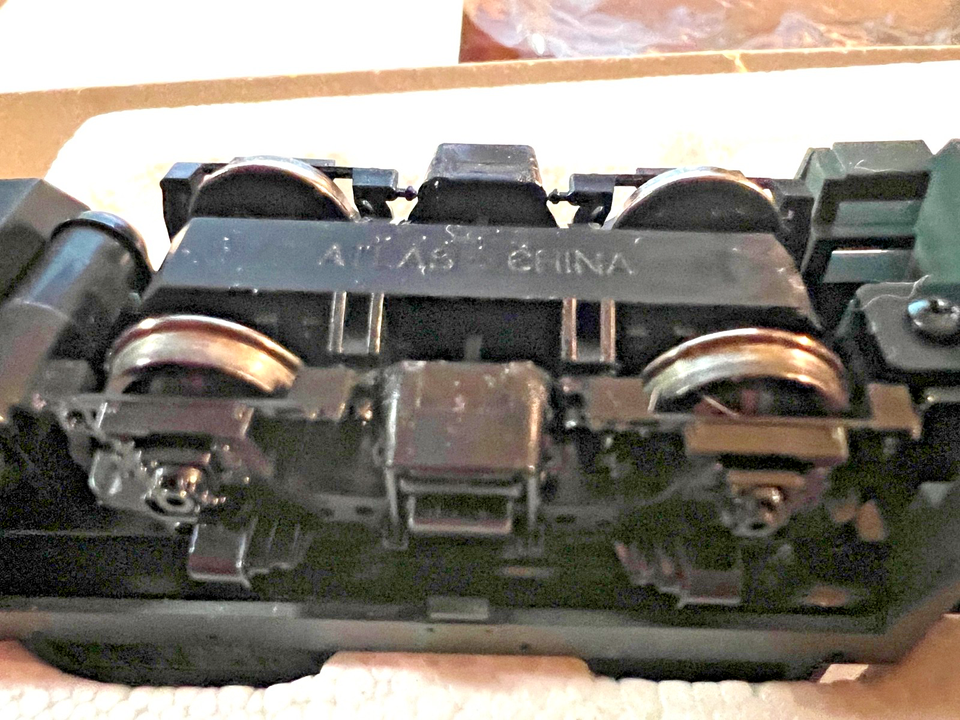 ATLAS # 8679~WESTERN PACIFIC GE U23B LOCOMOTIVE # 2258~HO SCALE | eBay