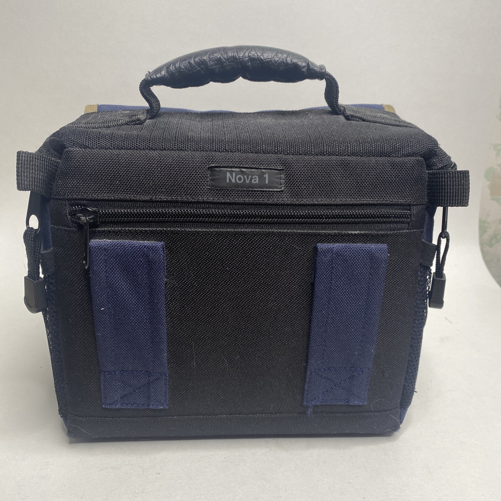 Lowepro Nova 1 Camera Accesories Bag Blue | eBay