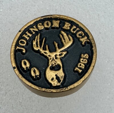 Vintage Trophy Johnson Buck Deer Hunting Plastic Pin Whitetail | eBay