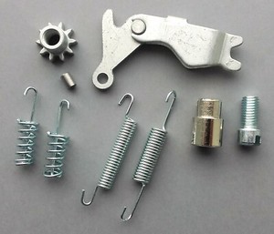 Akusan LCC7014 Rear Brake Drum Shoe Shackle 2014200589 2D0609585 ...