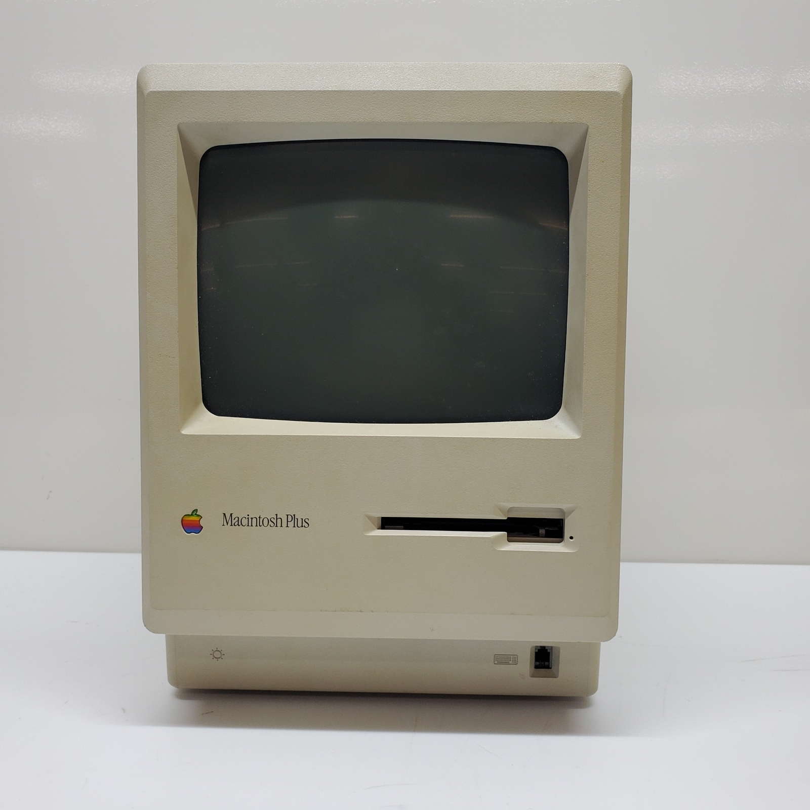 Vintage Apple Macintosh Plus 1 Mb Computer M0001A UNTESTED | eBay