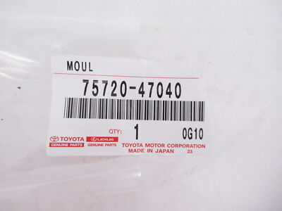 Genuine OEM Toyota 75720-47040 Driver Front Belt Molding 2016-2020 ...