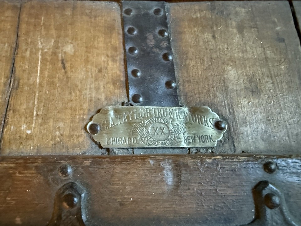 Antique Circa 1907 CA Taylor Trunk Works Chicago NY Flat top Steamer ...