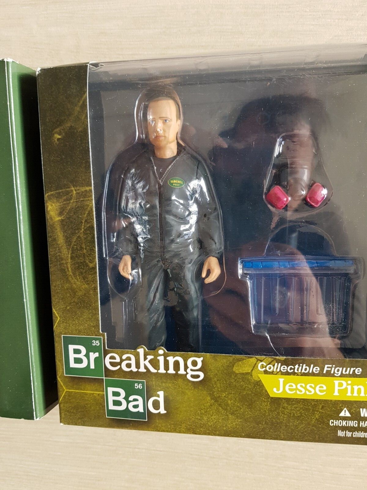 Mezco NECA blue Jesse Pinkman Breaking Bad Vamonos Pest Deluxe Box ...