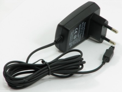 2 x GENUINE/ORIGINAL Sony ERICSSON Mains Wall Chargers 2 PIN EU PLUG ...