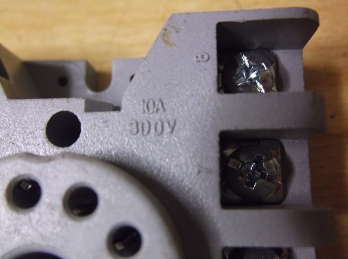 Tyco 27E123 10A 300V Relay Socket Base *FREE SHIPPING* | eBay