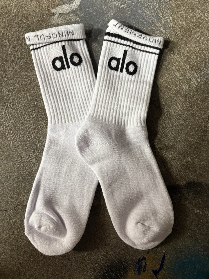 2 PAIRS ALO Yoga UNISEX HALF-CREW THROWBACK SOCKS White | eBay