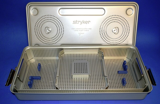 Stryker PC9017 Pinpoint Laparoscopes and one Light Guide Cable Tray for ...