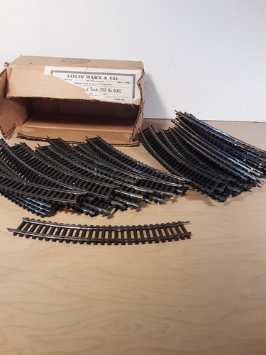 Vintage Marx HO curved 8" train tracks in original box.36 tracks | eBay