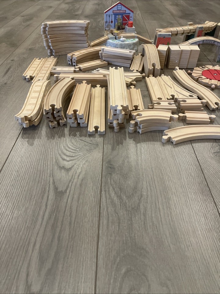 Thomas the Train Wooden Railway Lot – Tracks, Trains & Buildings (2000s ...
