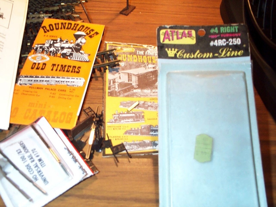 MODEL TRAIN Empty Box LOT TRACKS Connector Trains Vintage Railroad ...