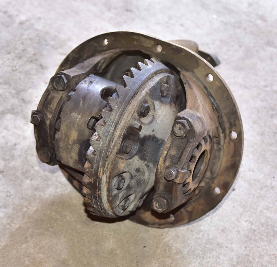 1961-1962 Corvette and 1961-1964 Chevrolet Posi Rear End 4.11 Gear ...