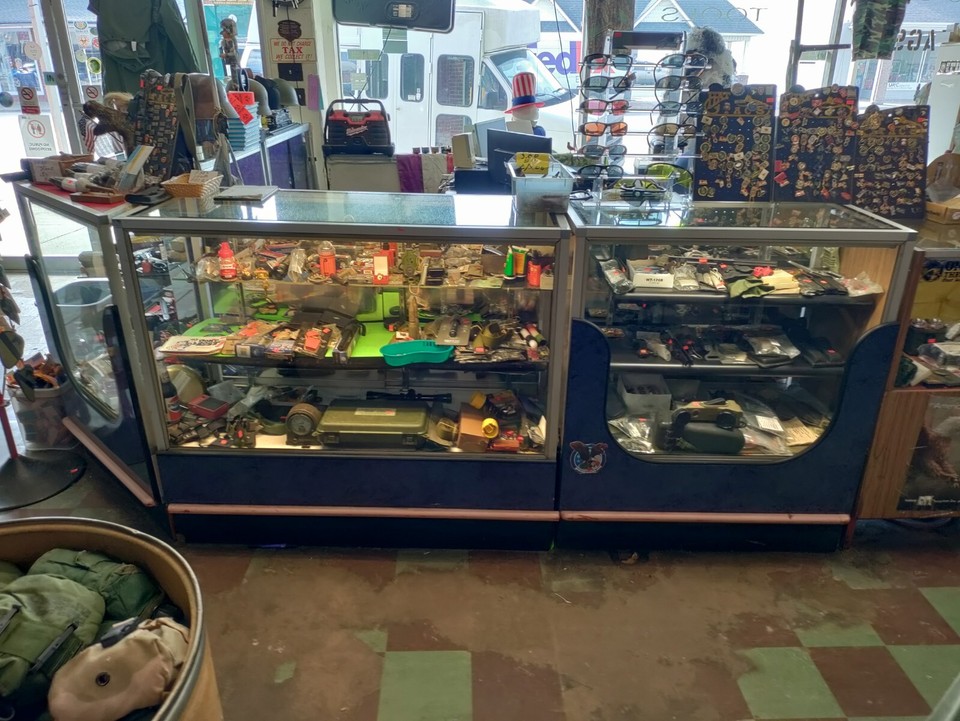 ONE-MILITARY SURPLUS KITCHEN M59 FIELD RANGE STOVE OVEN NO POTS,PANS Or ...