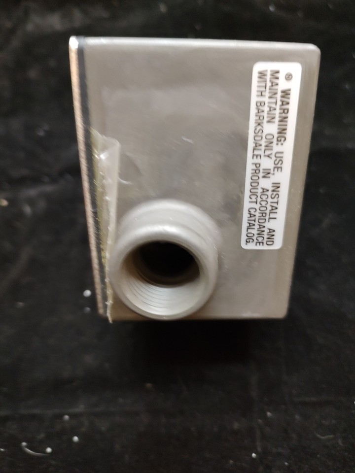 E1H-H90-P6-PLS - BARKSDALE Pressured Actuated Switch - NEW (1 Each) | eBay