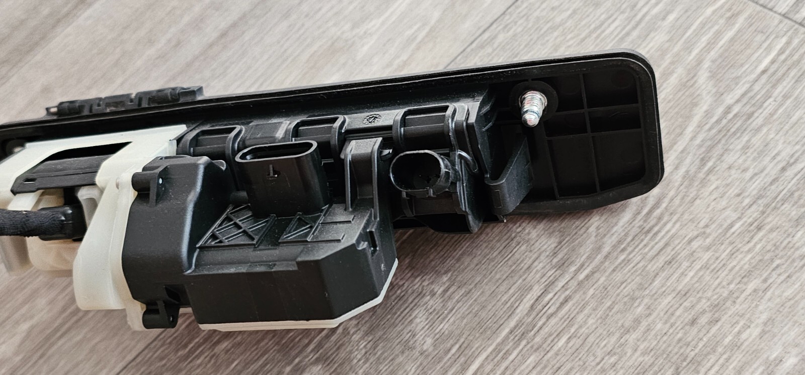 2019-2022 MERCEDES GLC300 LIFTGATE RELEASE HANDLE W/ CAMERA OEM ...