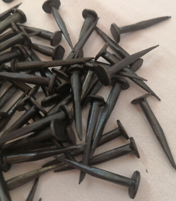 180 x NAILS PINS UPHOLSTERY CARPET TACKS PINS NAILS STRONG FINE CUT ...