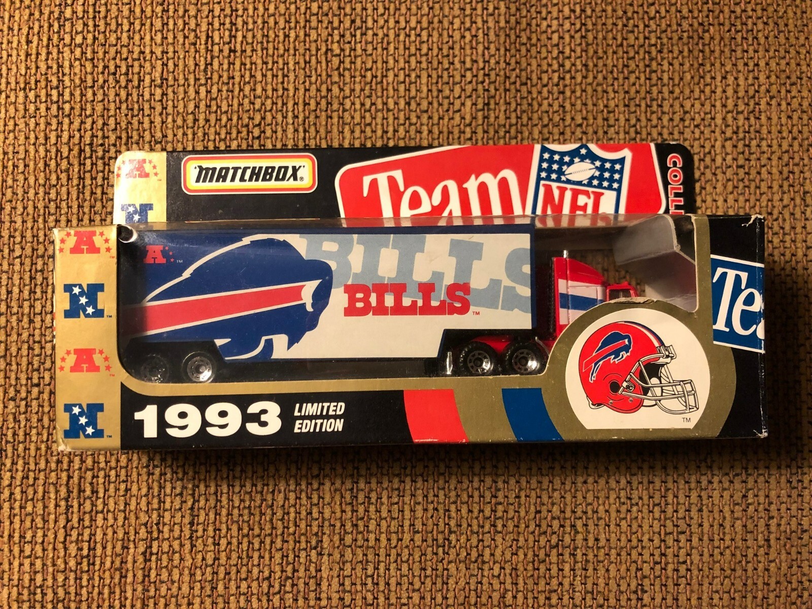 Buffalo Bills Truck Hauler Team NFL Matchbox, NEW (1993 Edition) | eBay