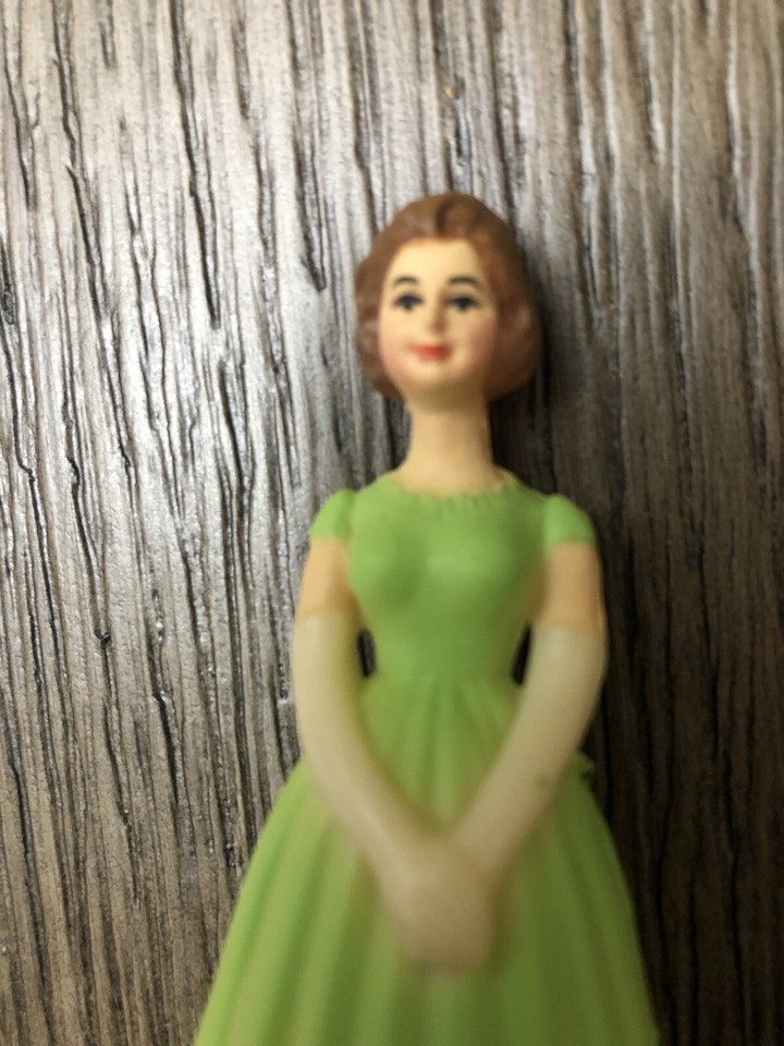 Vintage Debutante Green Dress Gloves Lady Birthday Cake Topper Hong ...