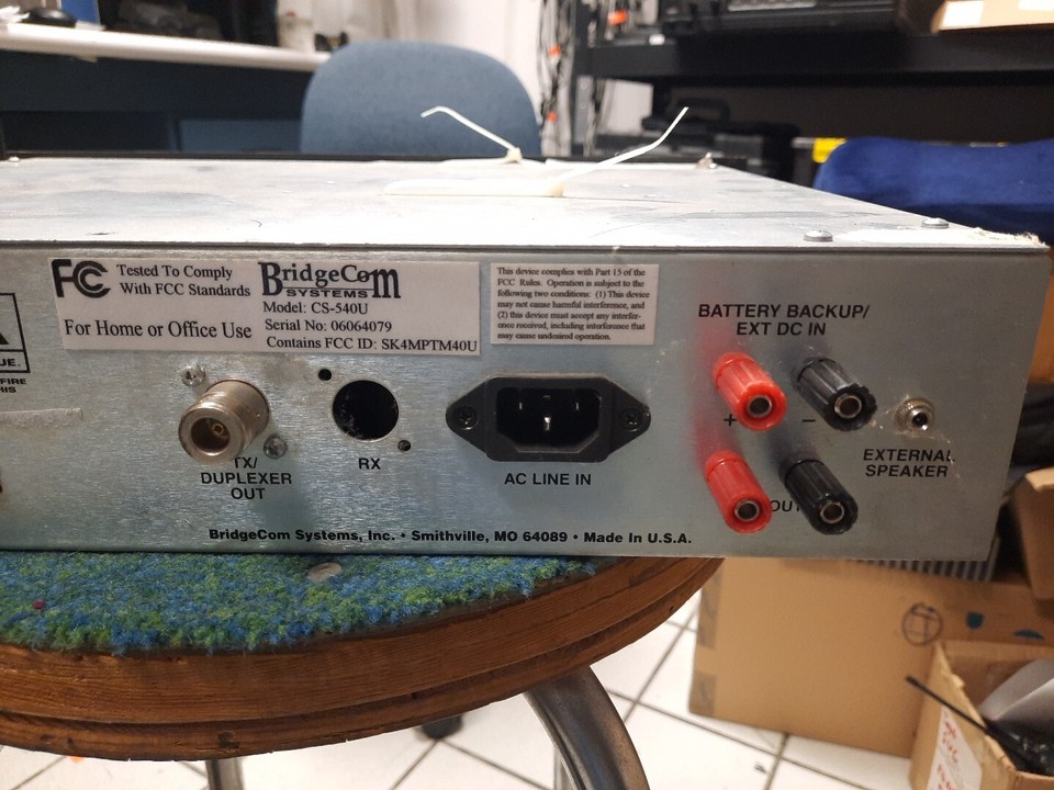USED BRIDGECOM SYSTEMS RADIO REPEATER CS-540U - TURNS ON FOR PARTS AS ...