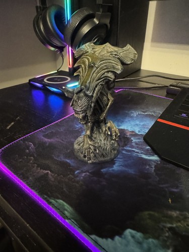 Alien Queen Micro Bust: Aliens Xenomorph; Palisades Toys #1272/5000 Ltd ...