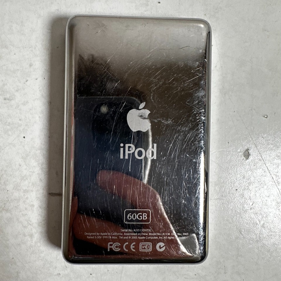 Apple iPod Classic 5th Generation A1136 Black 60GB Portable MP3 Media ...