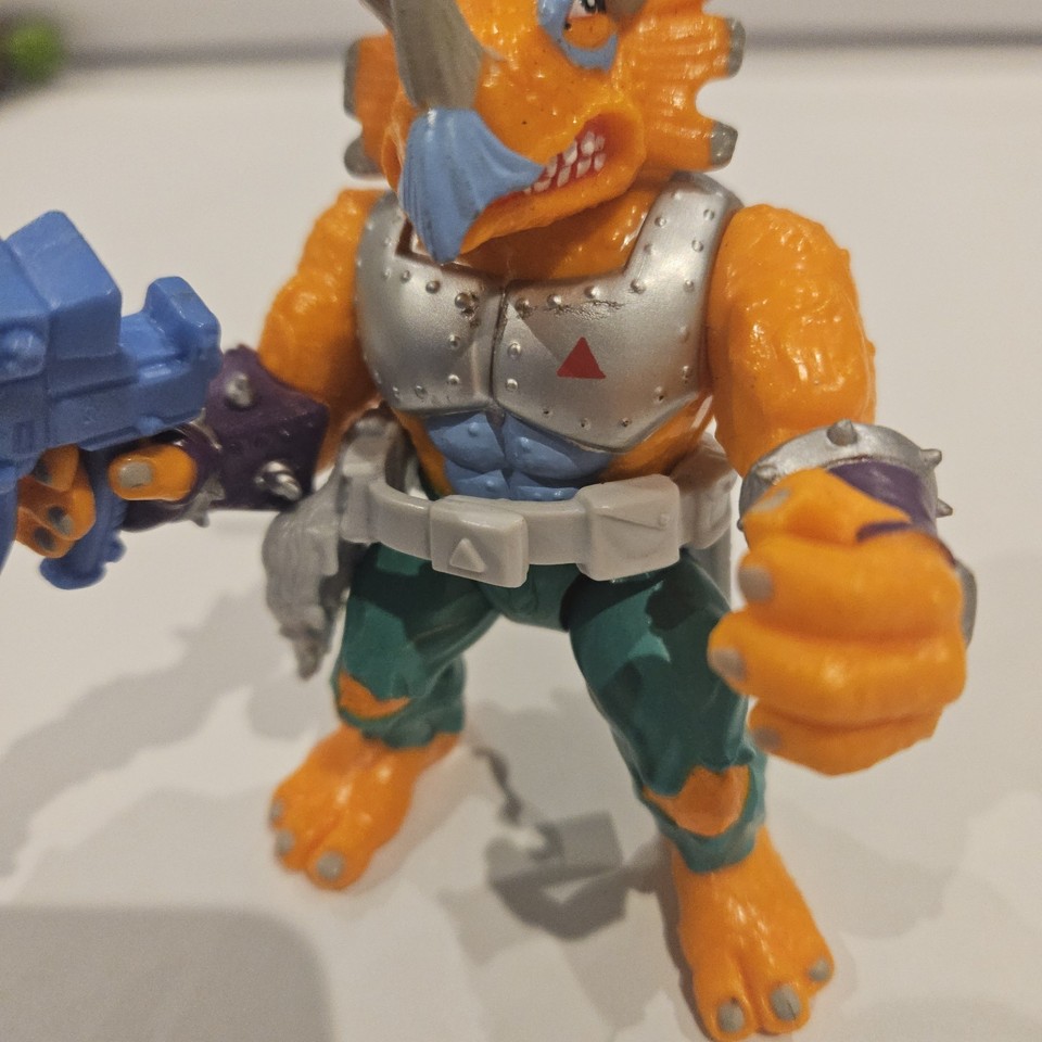 TMNT TRICERATON 1990 Teenage Mutant Ninja Turtle Good Condition! motu7 ...
