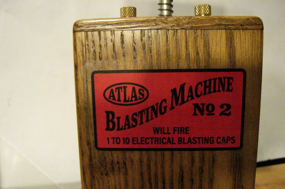 Dynamite Detonator Blasting Machine "Atlas No2" new | eBay