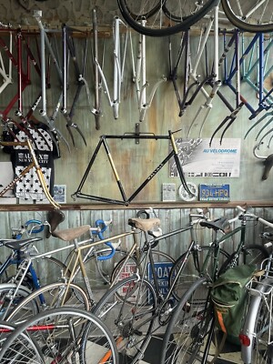 Walvale ‘lightweight Specialist’, Aintree. 23 3/4” X 22 1/4 ...