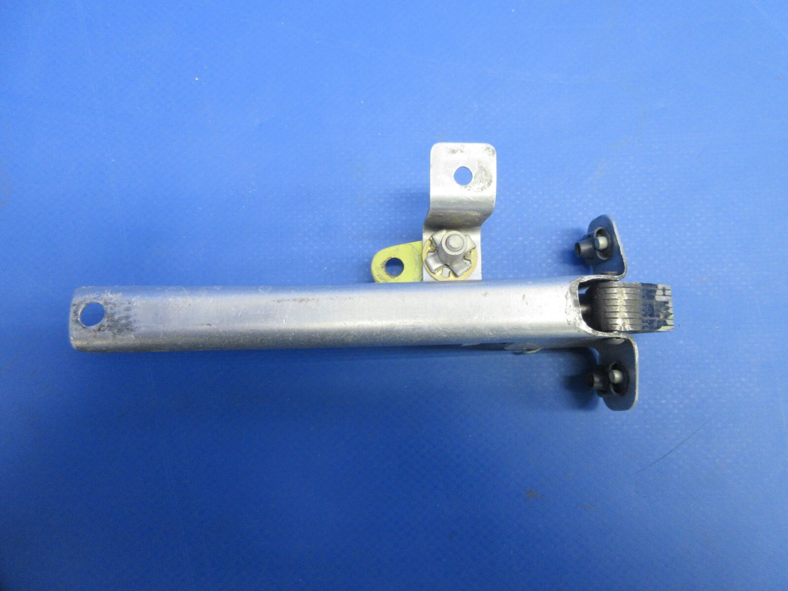 Enstrom 280FX Helicopter Cabin Door Latch LH P/N 280-117003-1 (1124-770 ...