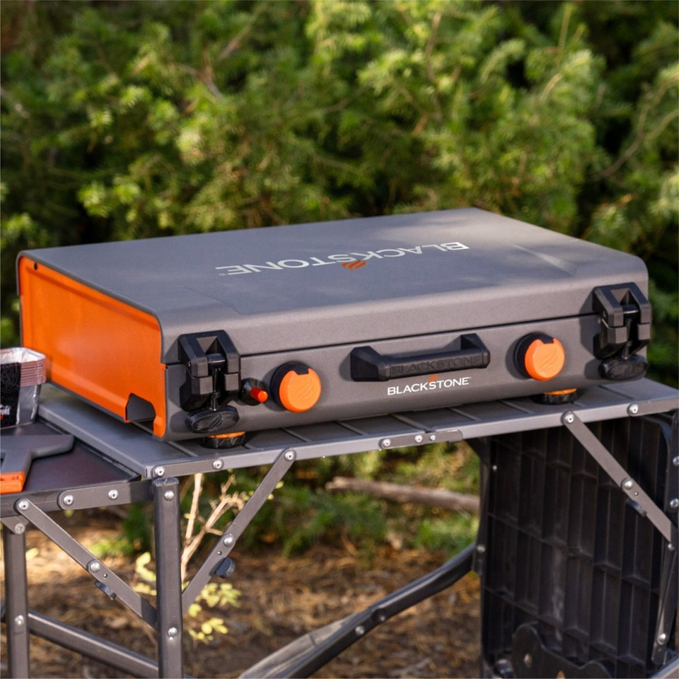Blackstone Adventure Ready 20”x14” 2-Burner Propane Camping Griddle ...