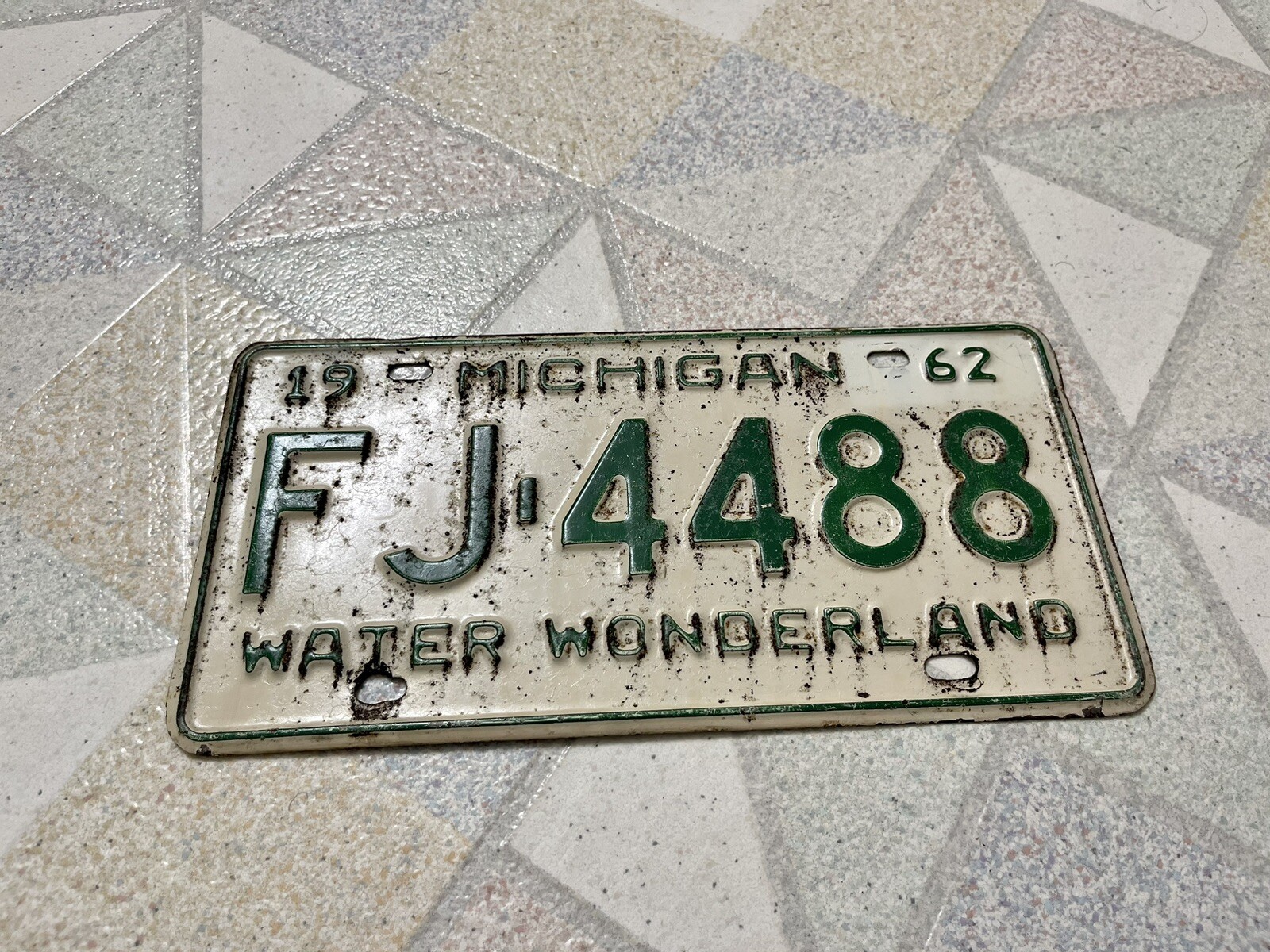 1962 Michigan license plate nice original FJ-4488 | eBay