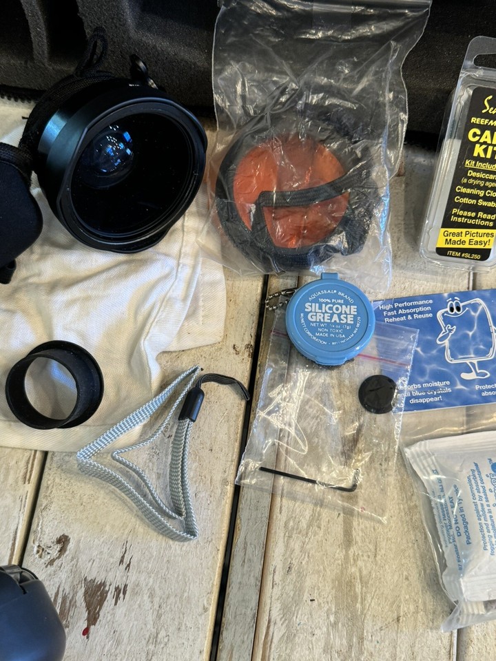 SeaLife ReefMaster DC500 Underwater Camera/Case Digital Flash Cradle ...