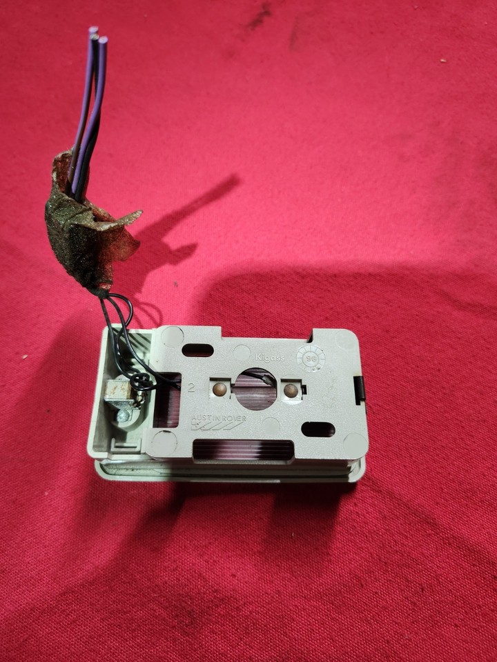 Land Rover Discovery Dome Light Interior Overhead Rear Lamp AMR2329 OEM ...