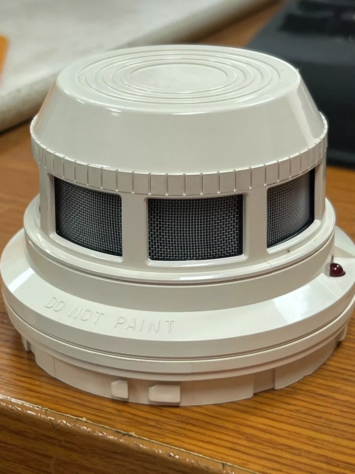 SYSTEM SENSOR SMOKE DETECTOR PLUG IN PHOTOELECTRONIC FIRE DETECTOR HEAD ...