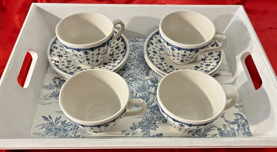 Wooden Tray with BLUE and WHITE TOILE 12 by 16 inches and Keyhole ...